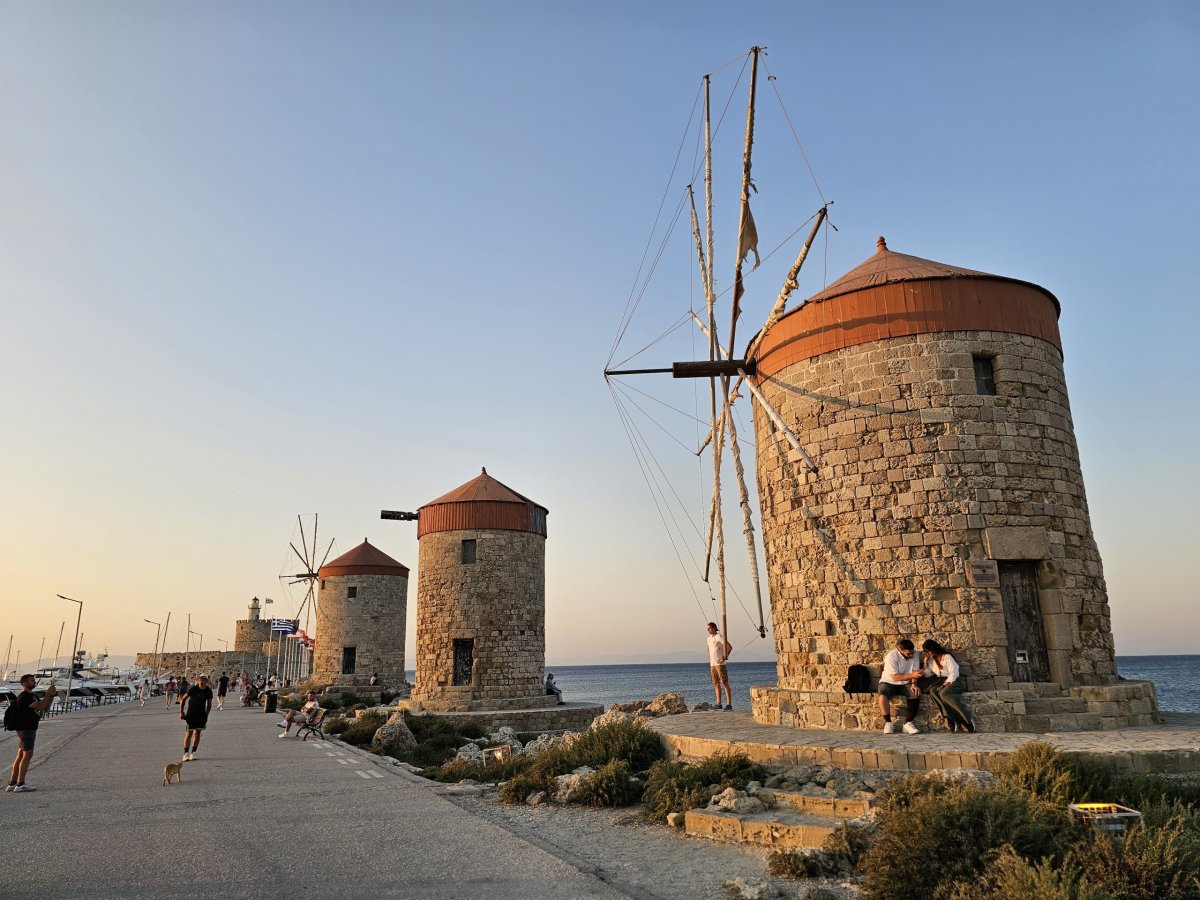 5 berømte bygninger at besøge i Rhodos by (med kort)